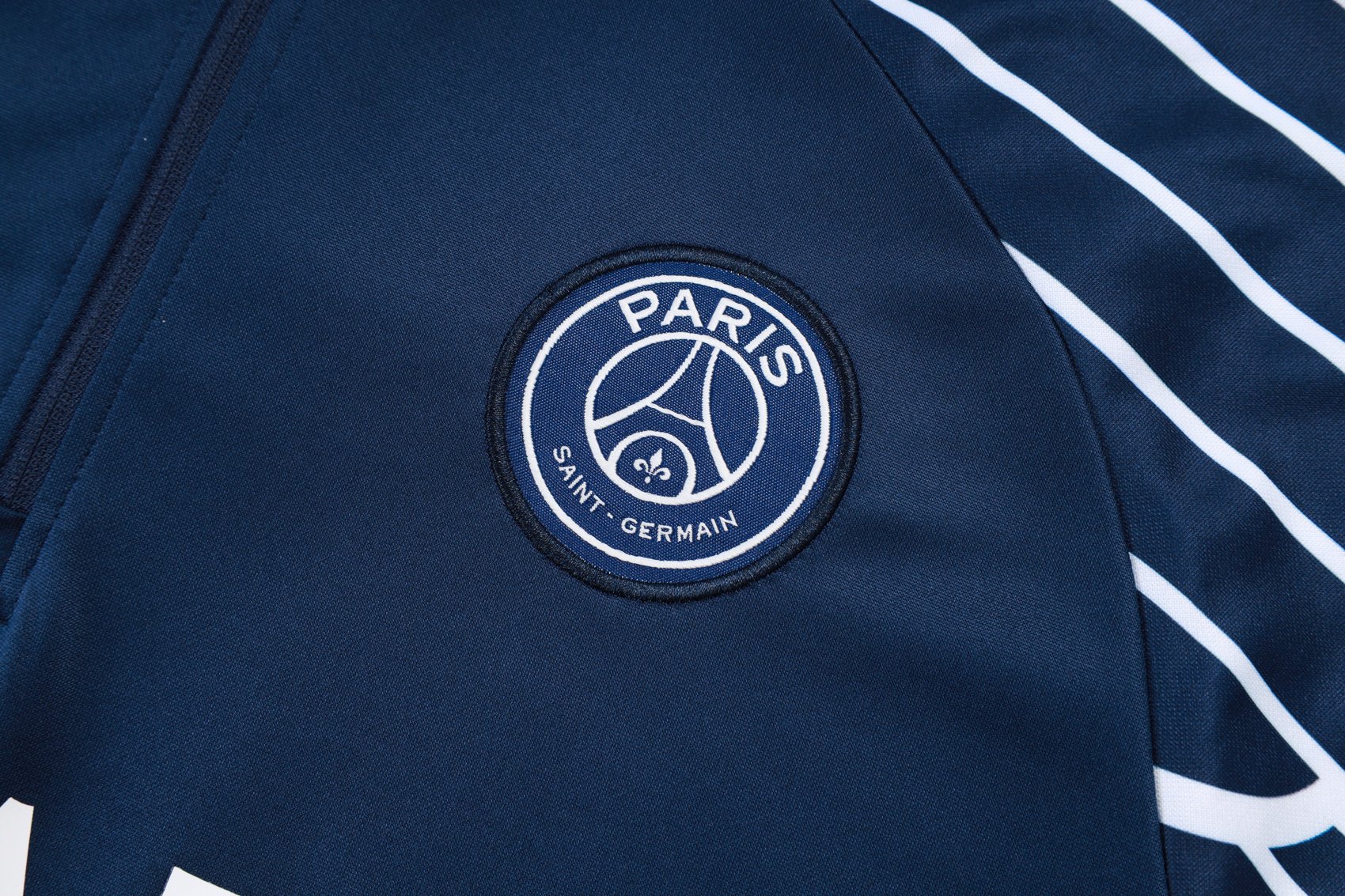 PSG 25/26 Dark Blue Half-Zip Tracksuit (Kids Sizing) - SoccerArmor